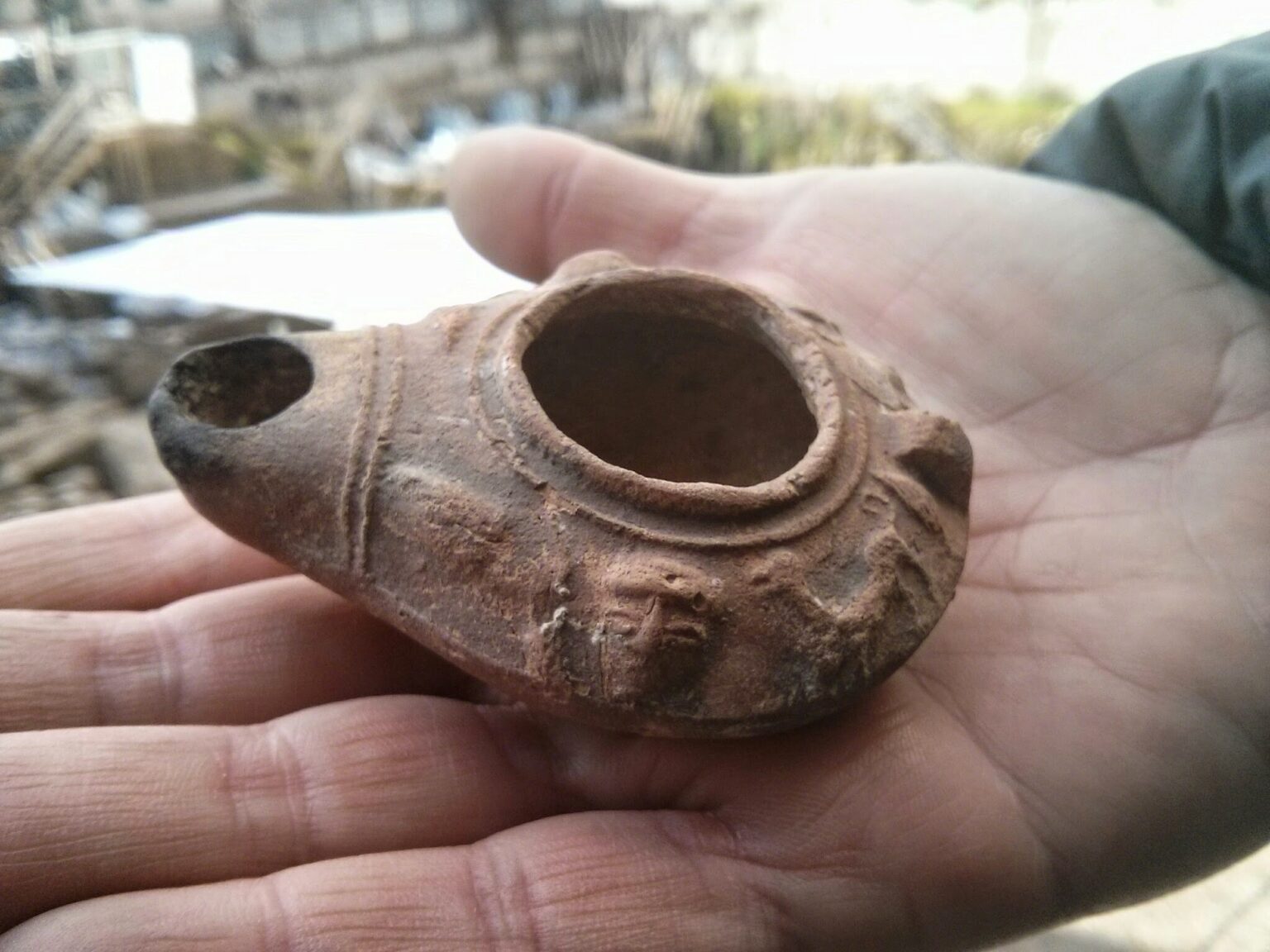 Ancient Oil Candle Found in Givati Lot | City of David